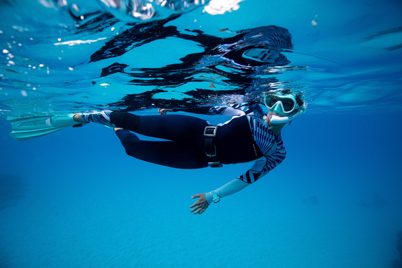 What is Scuba Fabric: Dive into the Innovative Textile World